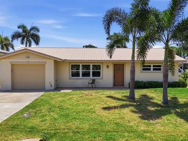 4310 Palm Dr, Punta Gorda, FL 33950