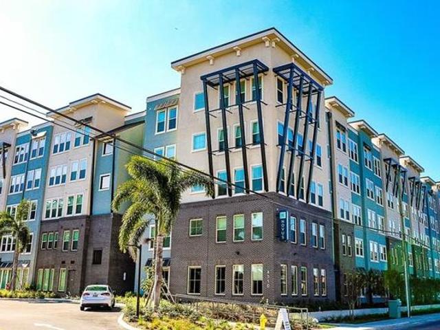 4310 W Spruce St #327, Tampa, FL 33607