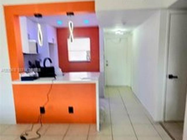 4311 Crystal Lake Dr Apt 321, Deerfield Beach, FL 33064