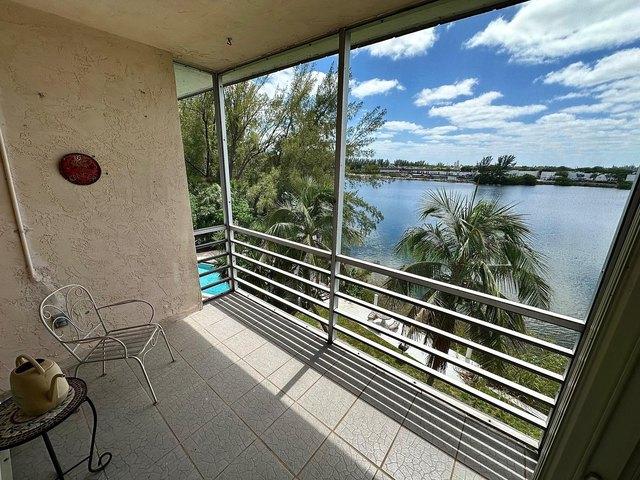4311 Crystal Lake Dr Apt 407, Deerfield Beach, FL 33064