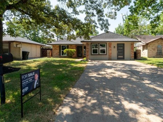 4311 Fallen Oaks Dr, Houston, TX 77091