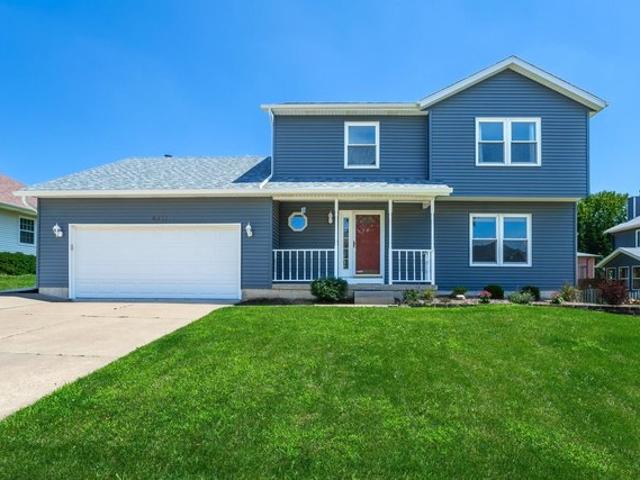 4311 Regency Pl, Davenport, IA 52806