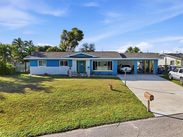 4311 S Pacific Cir, North Fort Myers, FL 33903