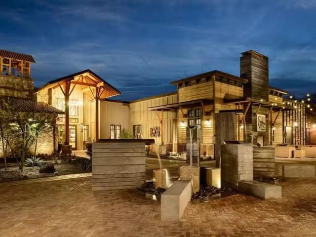 4311 Sawbuck Way, Wickenburg, AZ 85390 658915932