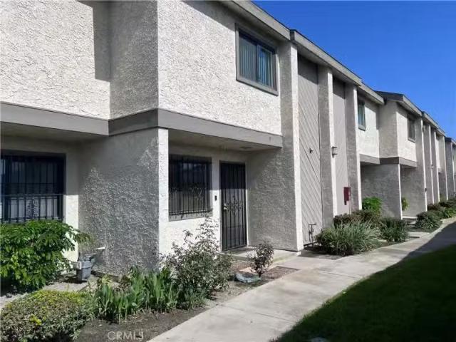 4311 W MCFADDEN AVE APT 9, SANTA ANA, CA 92704 Condo/Townhome.
