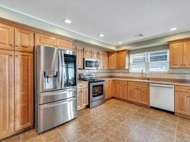 4312 Ava Road