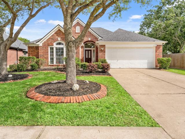 4312 running pine drive
