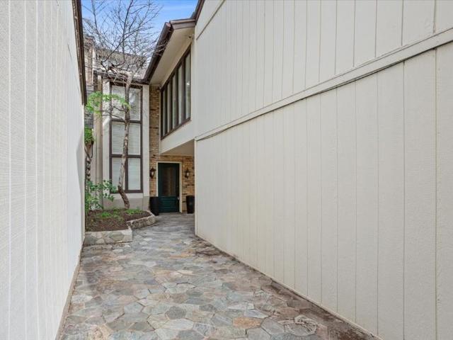 4312 Village Oak Drive