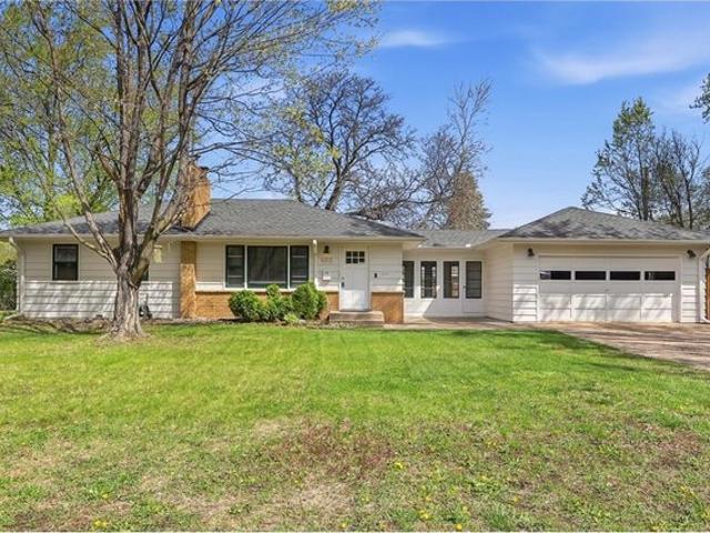 4312 W 109th St, Bloomington, MN 55437