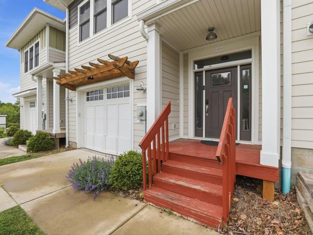 4313 N Cypress Lane
