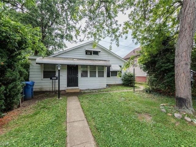 4313 W 52nd St, Cleveland, OH 44144