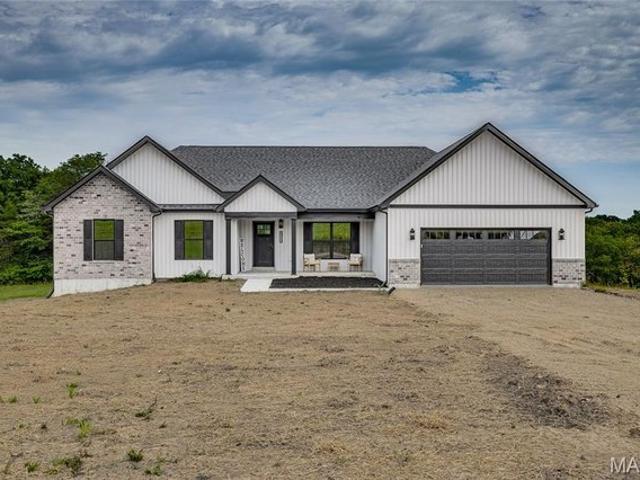 4313 Whispering Woods Rd, Farmington, MO 63640