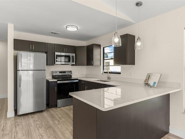 431 14th St SW, Vero Beach, FL 32962