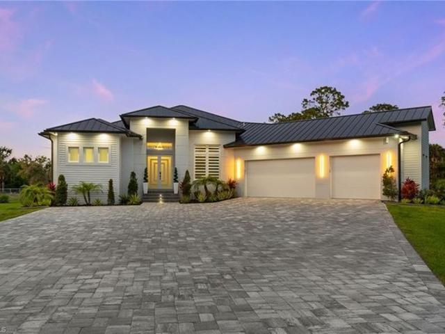 431 16th Ave NE, Naples, FL 34120
