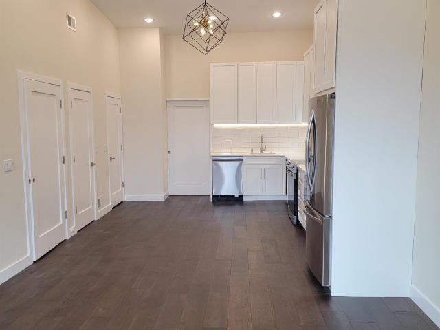 431 Gregory Ave # 2