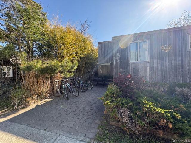 431 Dehnhoff Walk