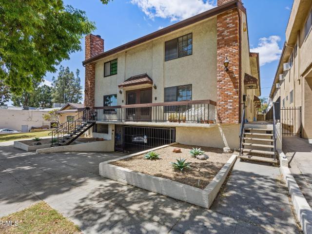 431 E Verdugo Ave, Unit G, Burbank, CA 91501 | MLS #26003 | Compass