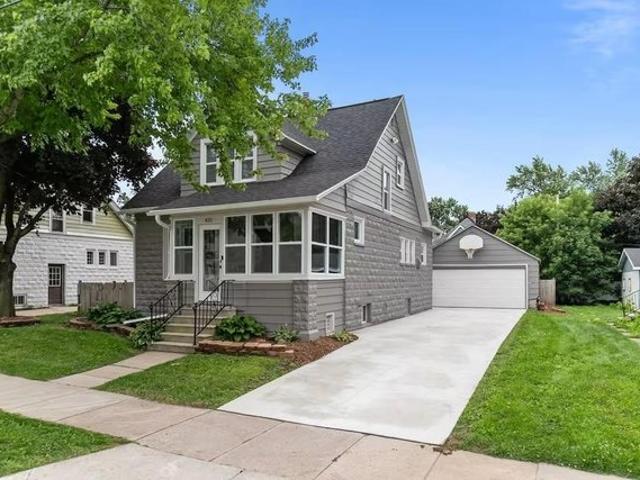 431 E Summer St, Appleton, WI 54911