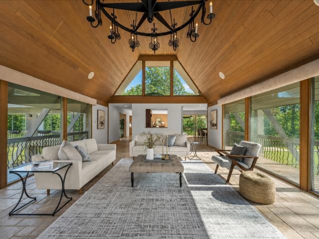 431 Maplewood Drive