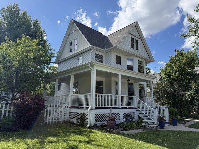 431 N Milwaukee St, Port Washington, WI 53074
