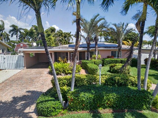 431 NE 24th Ct, Boca Raton, FL 33431