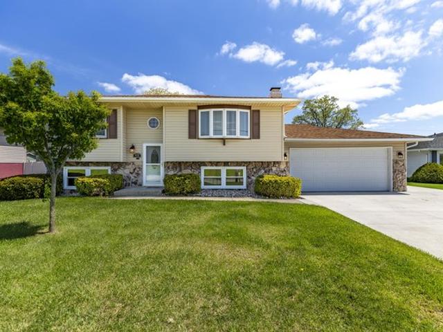 431 S Liverpool Rd, Hobart, IN 46342