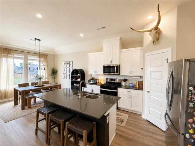 431 Snow Bend