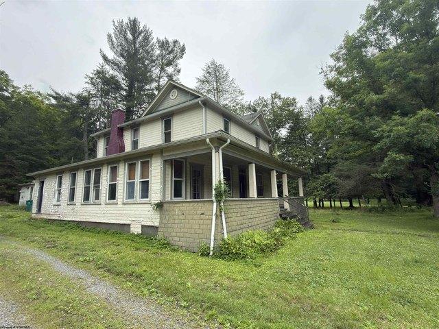 431 Pike St, Fairmont, WV 26554