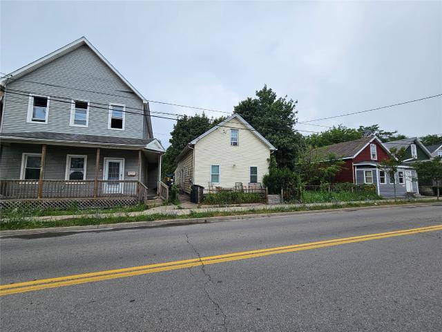 431 W 18TH Street