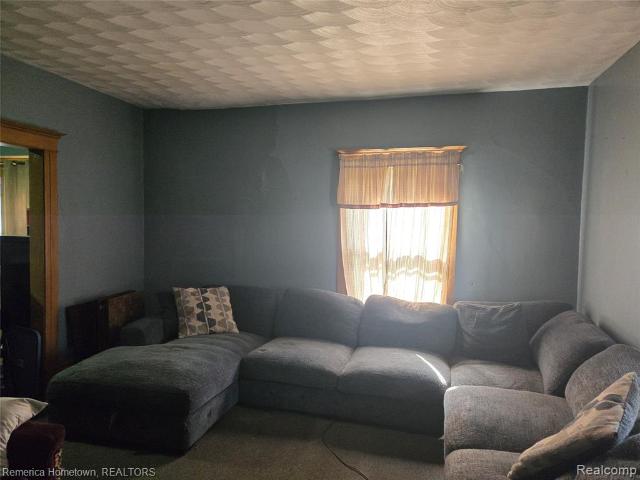 431 W Walnut Street