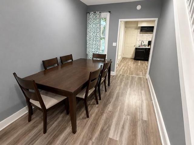 431 W Greenwich Street