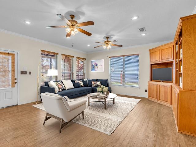 431 W Lake Shore Drive, Livingston, US, TX