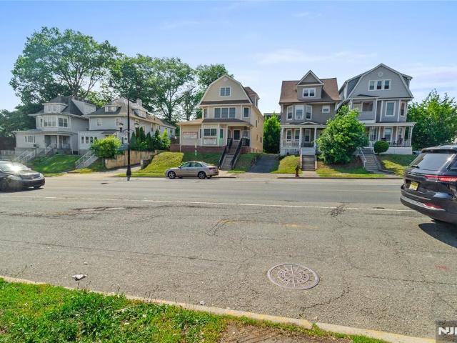 431 Washington Avenue