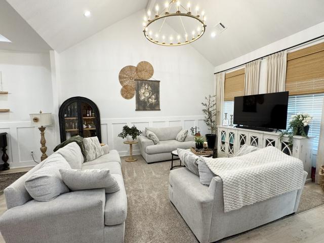 431 Wellshire Dr, West Columbia, TX 77486 | MLS #40590 | Compass
