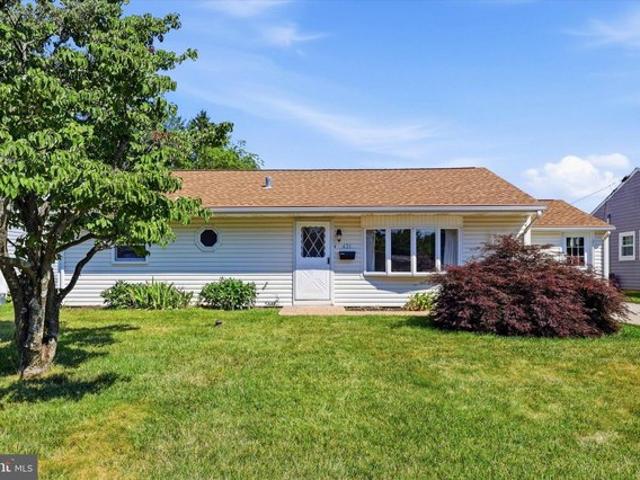 431 Trenton Rd, Fairless Hills, PA 19030