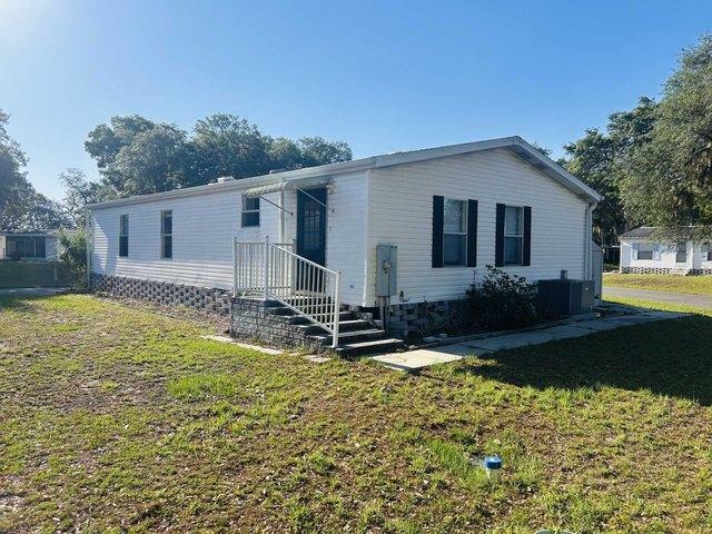 431 Tulip Dr, Fruitland Park, FL 34731