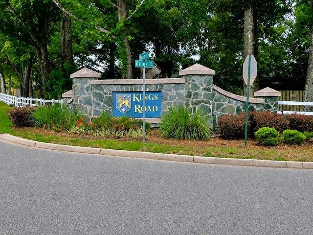 431 Turnberry Rd, Cantonment, FL 32533