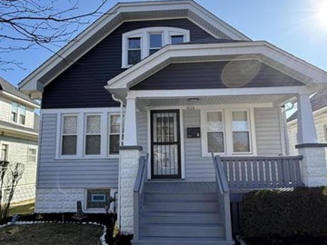4324 N 14th St, Milwaukee, WI 53209