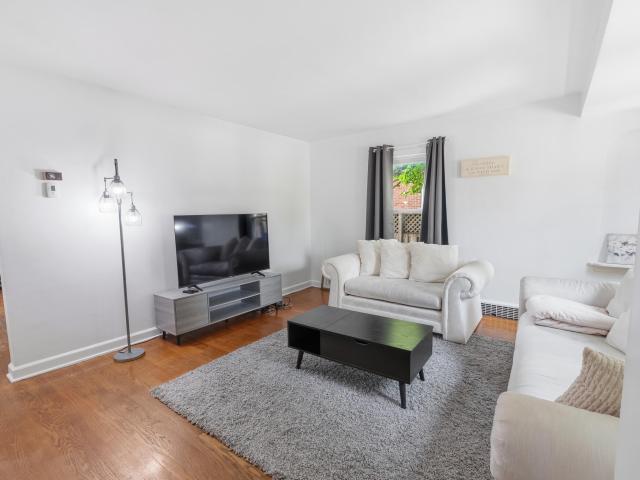 4324 N 15th St, Unit 4324A