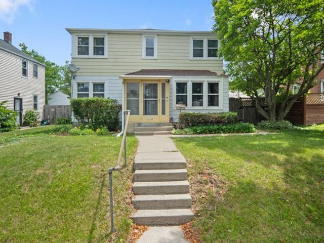 4324 N 15th St, Milwaukee, WI 53209