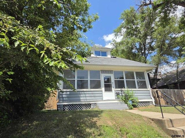 4324 Grand Ave, Omaha, NE 68111