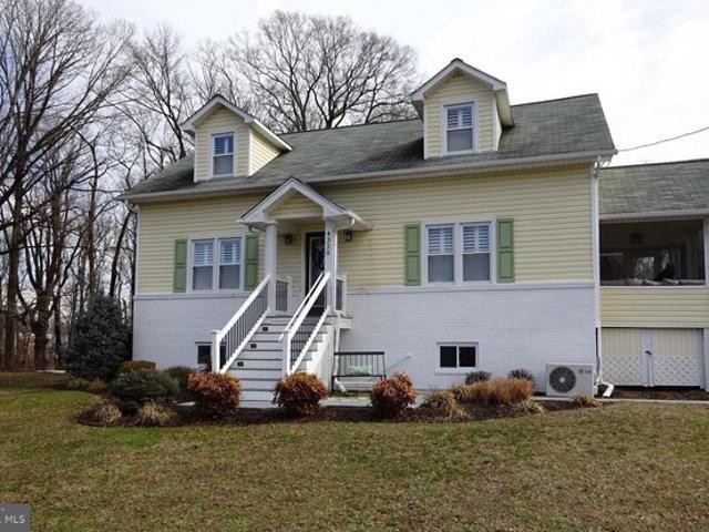 4324 Inn St, Triangle, VA 22172