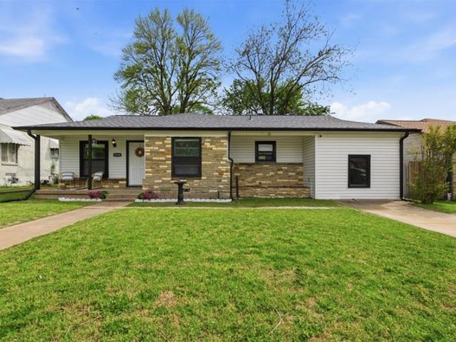 4324 Lambeth Ln, Fort Worth, TX 76103