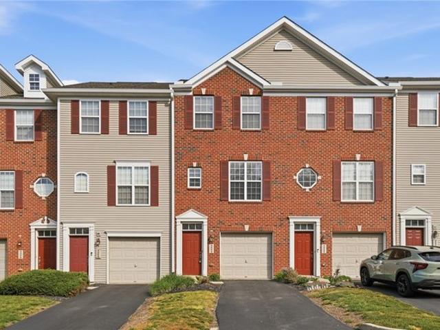 4324 Straight Arrow Rd, Beavercreek, OH 45430