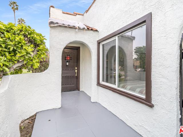 4324 2nd Ave, Los Angeles, CA 90008 | MLS #26671
