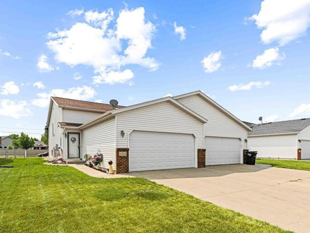 4324 3 / Ave S, Fargo, ND 58104