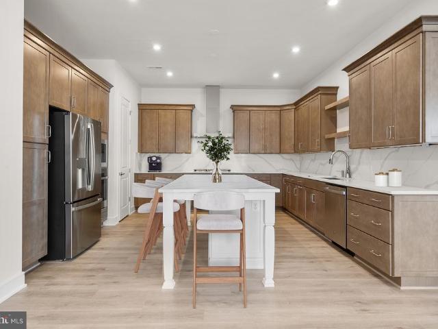 43252 Greeley Square