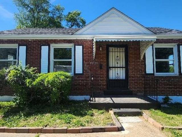 4325 Edgewood Blvd, Saint Louis, MO 63121