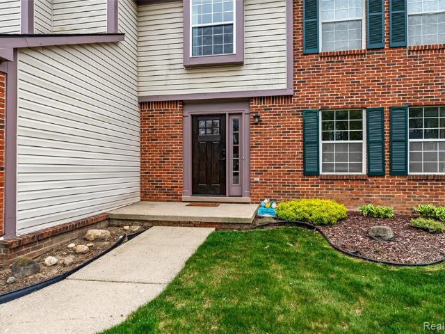 4325 Heatherstone Drive