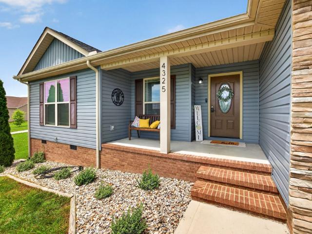4325 Hensley Ct